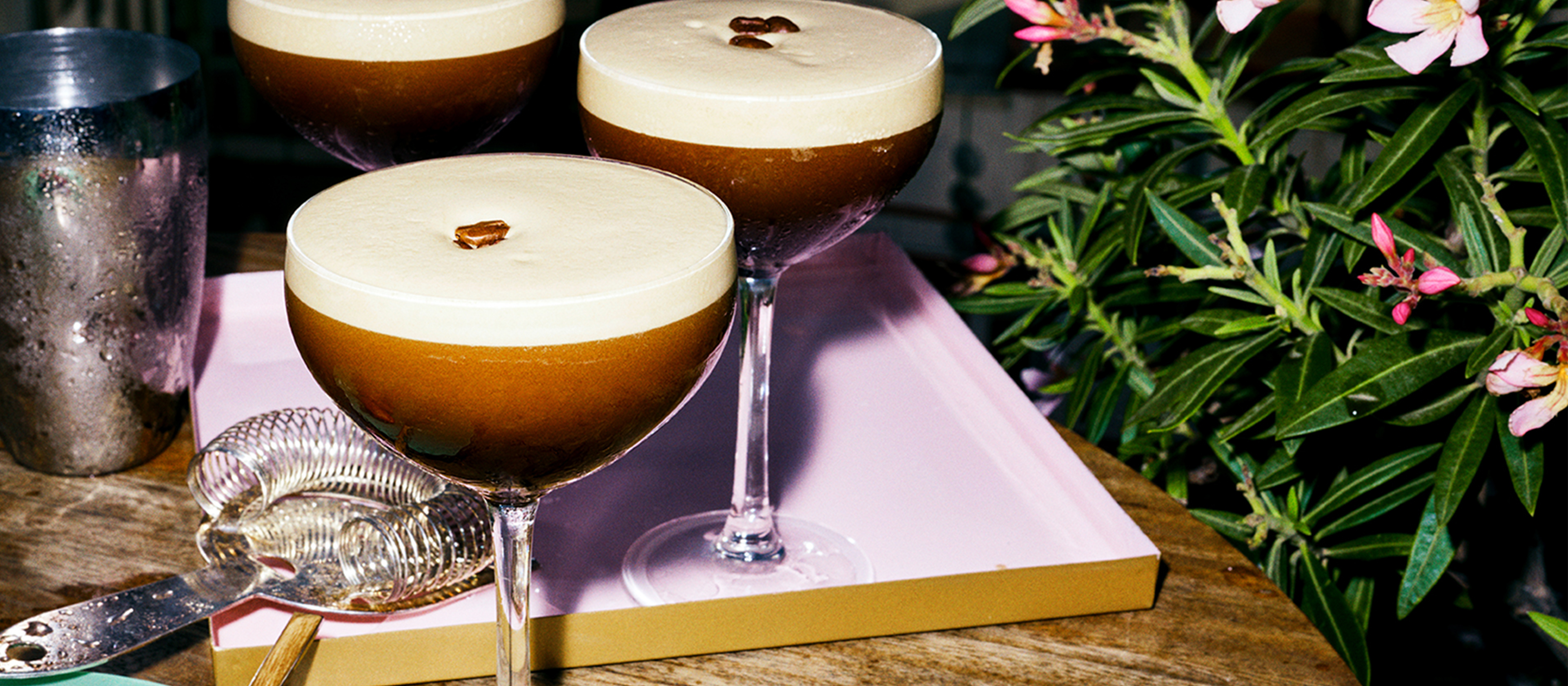 The Art of Choosing the Right Cocktail Glass - Absolut Vodka