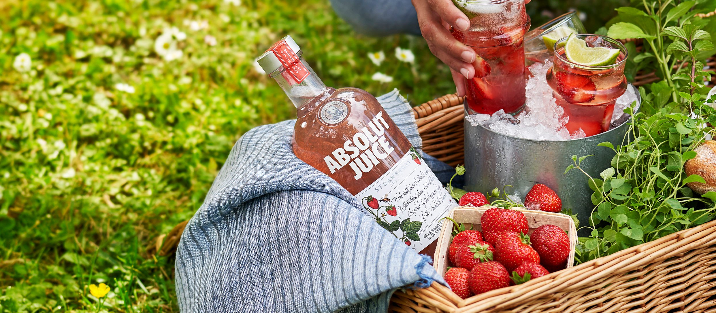 Strawberry Vodka - Absolut Juice Strawberry